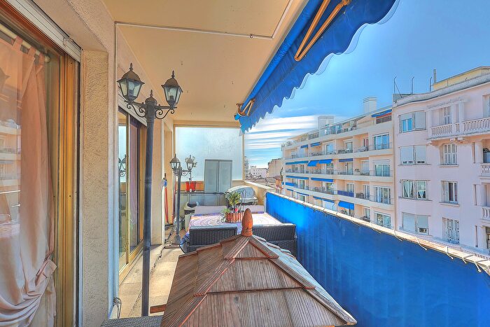 Appartement à vendre - Antibes, Juan-les-Pins, Le Cap - 2 pièces - 1 chambre