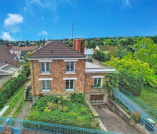 Maison 8 pièces à vendre à Sceaux, Quatre-chemins