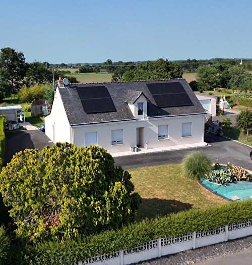 Saint-Sulpice-des-Landes - Maison 7 pièces à vendre