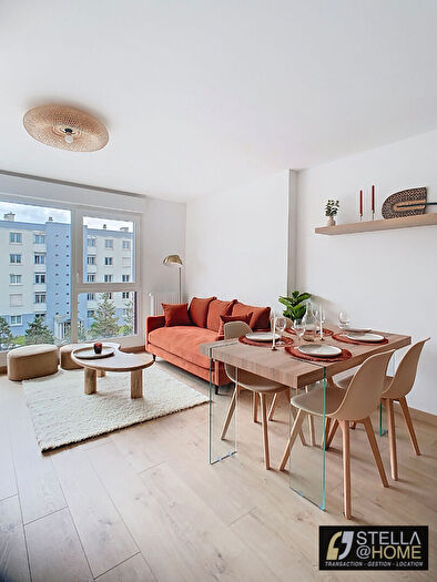 Appartement à louer - Quartiers Sud-Ouest, La Madeleine - 4 pièces - 3 chambres