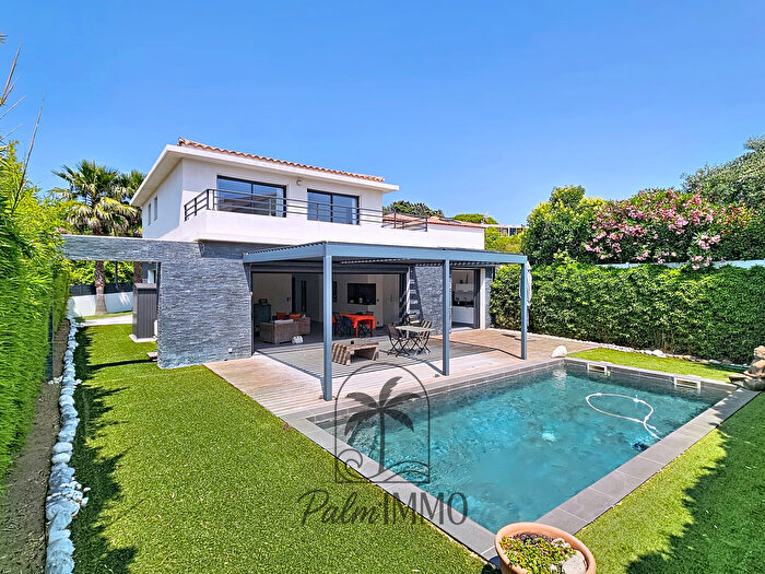 Maison à vendre - Sanary-sur-Mer, La Poussarague - 4 pièces - 3 chambres