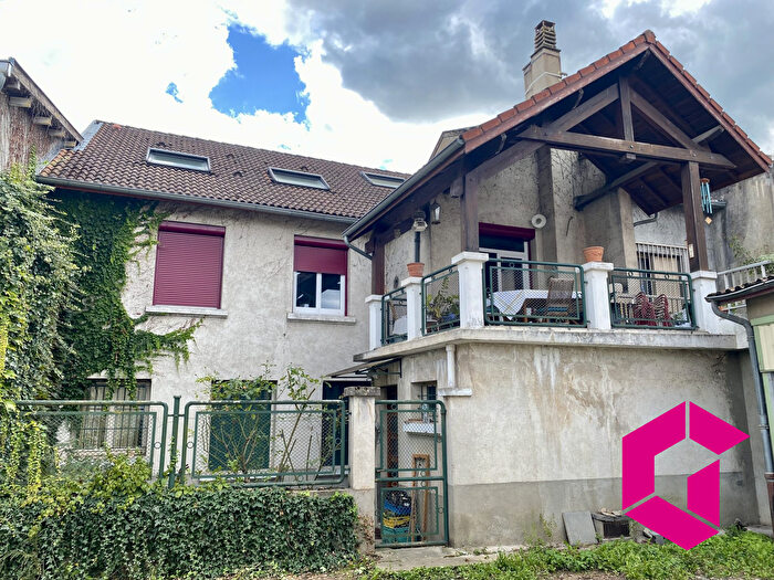 Maison à vendre - Courpière - 8 pièces - 6 chambres