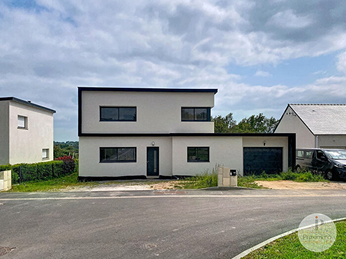 Maison à vendre - Saint-Nicolas-de-Redon - 5 pièces - 4 chambres