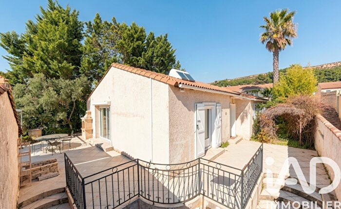 Maison à vendre - Vitrolles, Centre-ville, Roucas, Les Pins, Le Liourat - 4 pièces - 3 chambres