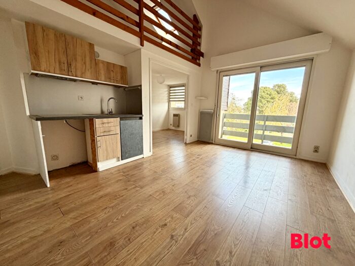 Appartement à vendre - Quartiers Ouest, Bourg lEvesque - 3 pièces - 2 chambres