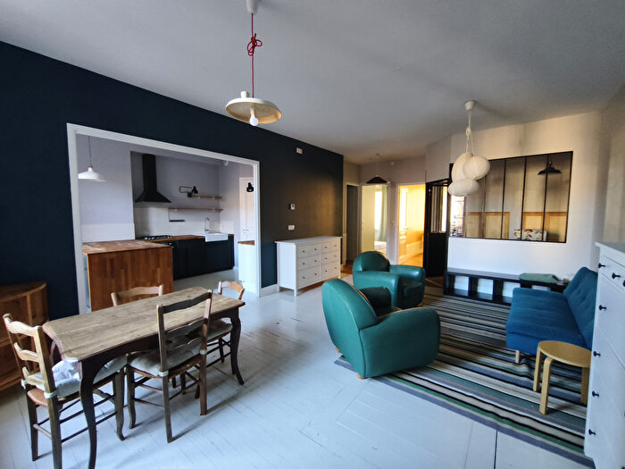 Appartement à vendre - Saint-Étienne, Crêt de Roc - 3 pièces - 2 chambres