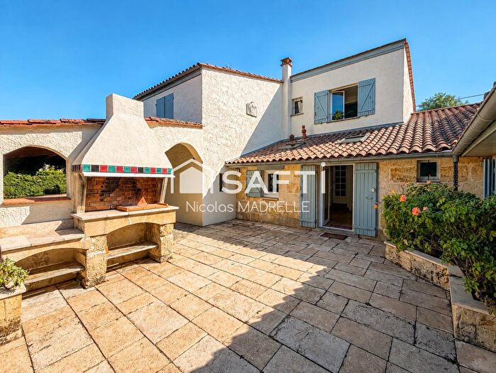 Maison 7 pièces à Ambarès-et-Lagrave, Bel-Air, Sabarèges, à vendre