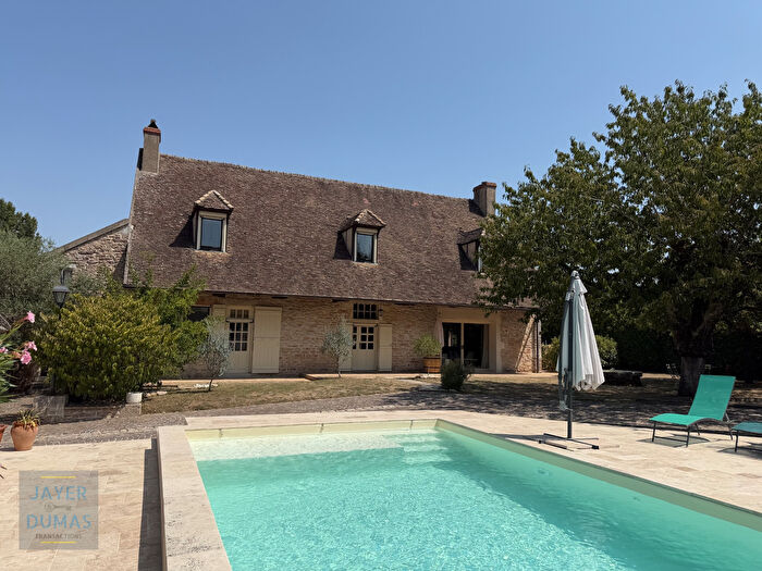 Maison 8 pièces à Allériot, à vendre