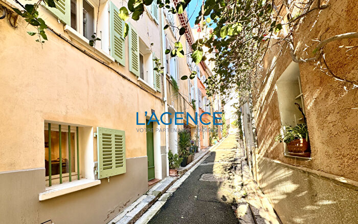 Maison à vendre - Hyères, Centre-ville - 3 pièces - 1 chambre
