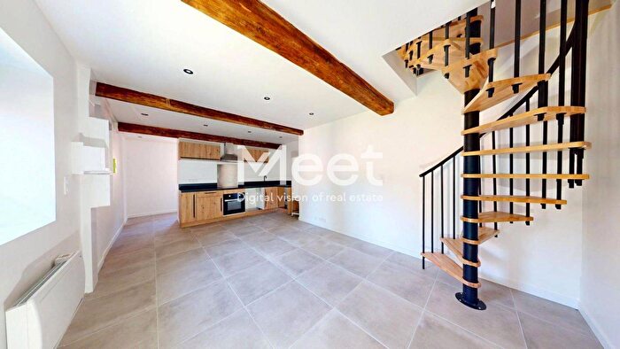 Appartement à louer - Courgenay - 3 pièces - 2 chambres