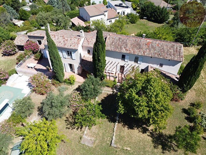 Maison 10 pièces à vendre à Alès, Brésis, Prés Rasclaux