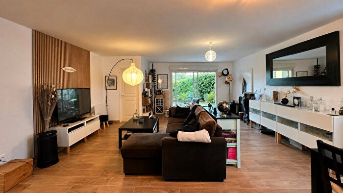 Magnac-sur-Touvre - Maison 5 pièces à vendre