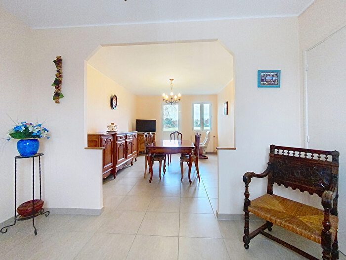 Maison à vendre - La Ville-Dieu-du-Temple - 4 pièces - 3 chambres