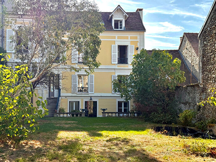 Maison 11 pièces à vendre à Verrières-le-Buisson, Justice, Amblainvilliers