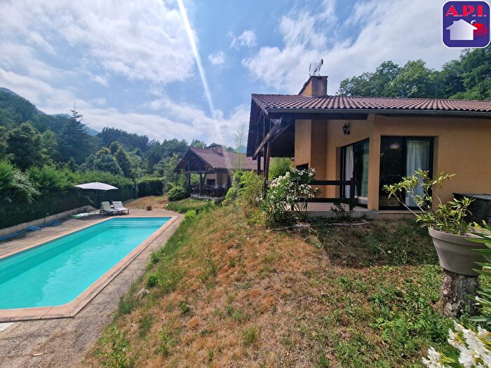 Maison 3 pièces à vendre à Surba