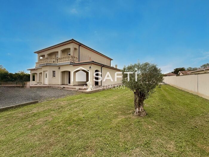 Maison à vendre - Cussac-Fort-Médoc - 7 pièces - 4 chambres