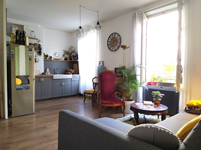 Appartement à vendre - Villeurbanne, République, Tolstoi - 2 pièces - 1 chambre