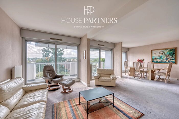 Appartement à vendre - Saint-Germain-en-Laye, Centre-ville, Quartiers forestiers - 6 pièces - 4 chambres