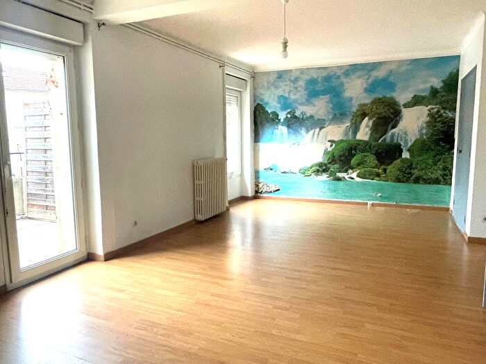 Appartement à louer - Guilherand-Granges - 3 pièces - 2 chambres