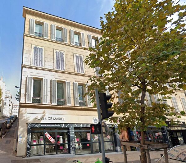 Appartement à vendre - Marseille e , Cours julien, Notre-Dame-des-Monts - 6 pièces - 4 chambres