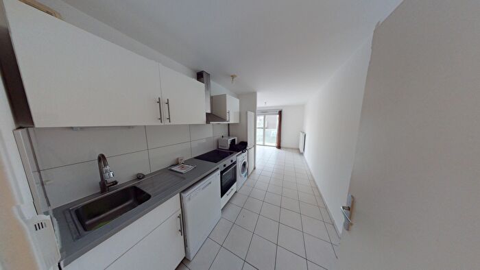 Appartement à vendre - Pont-de-Metz - 4 pièces - 3 chambres