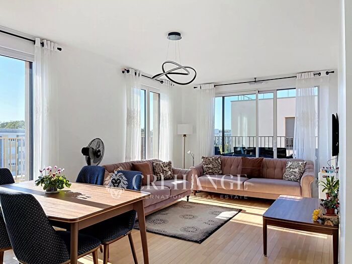 Appartement 4 pièces à louer - Saint-Germain-en-Laye, Hennemont