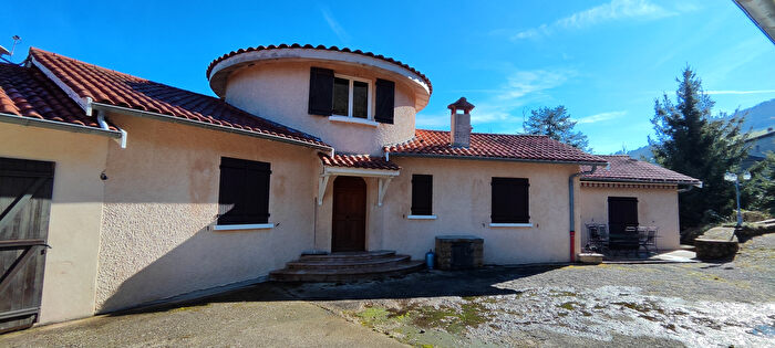 Maison à vendre - Sainte-Foy-lArgentière - 12 pièces - 7 chambres