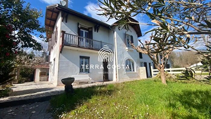 Maison à vendre - Peyrehorade - 5 pièces - 4 chambres