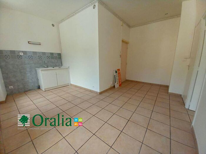 Appartement 1 pièce à Nord, L'Arbresle, à louer