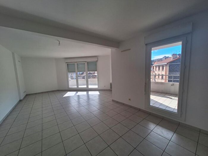 Appartement à louer - Clermont-Ferrand, Vallières, Sallins, Poncillon - 3 pièces - 2 chambres