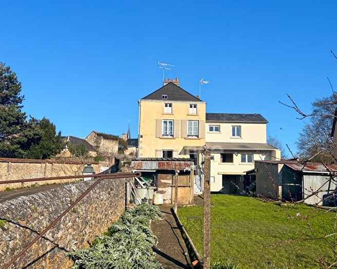 Maison à vendre - Fresnay-sur-Sarthe - 5 pièces - 4 chambres