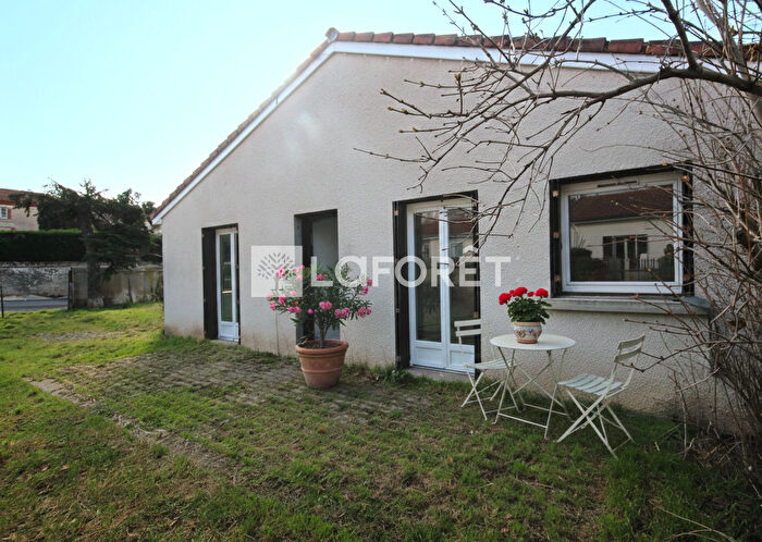 Maison à vendre - Saint-Just-Saint-Rambert, Saint-Rambert - 5 pièces - 4 chambres