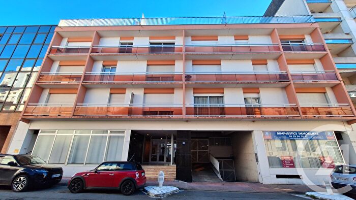 Appartement à vendre - Périgueux, Centre-ville, La Gare, Saint-Martin - 2 pièces - 1 chambre