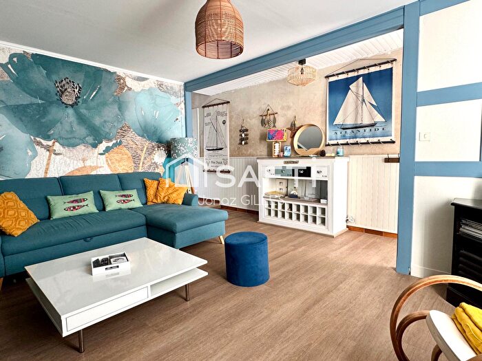 Maison à vendre - Le Château-dOléron - 4 pièces - 3 chambres