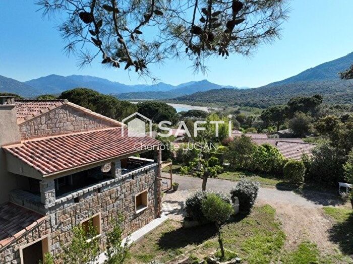 Maison à vendre - Belvédère-Campomoro - 6 pièces - 5 chambres