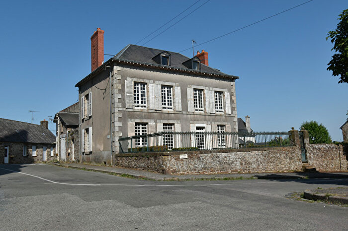 Maison à vendre - Gorron - 8 pièces - 4 chambres