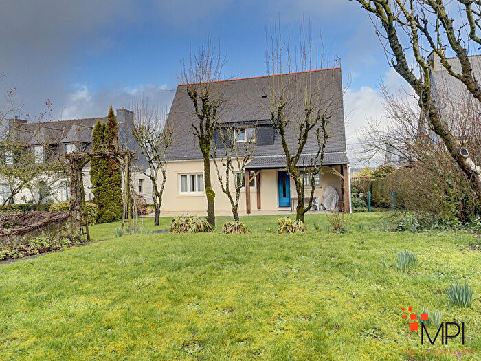 Maison à vendre - Trévé - 8 pièces - 6 chambres