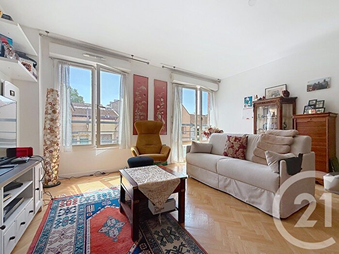 Appartement 4 pièces à vendre - Nanterre, Vieux Pont