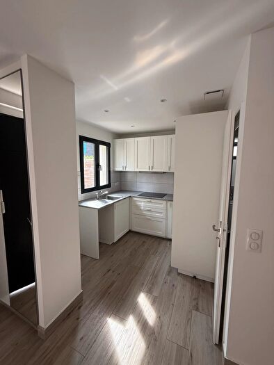 Montesson, Centre-ville : Maison 3 pièces à louer
