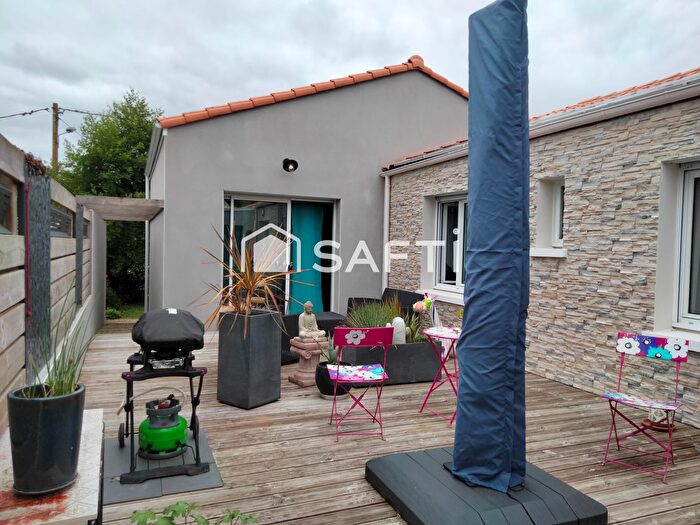 Saint-Maxire : Maison 7 pièces à vendre