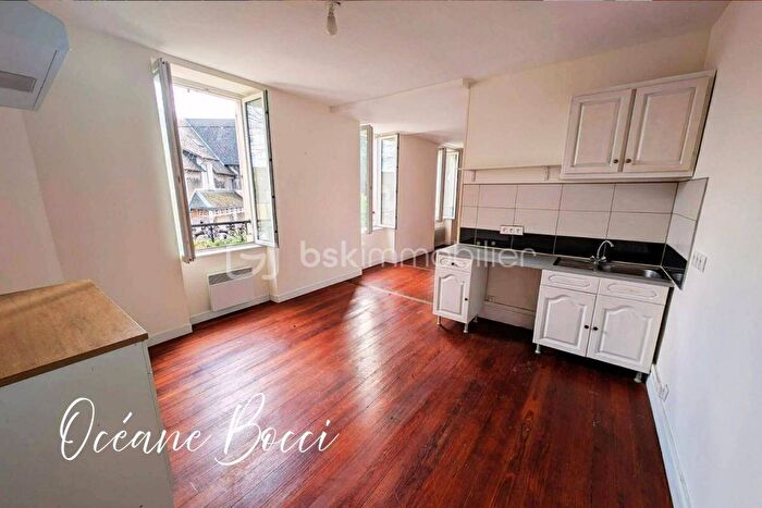 Appartement à louer - Centre Ville, Vierzon - 2 pièces - 1 chambre