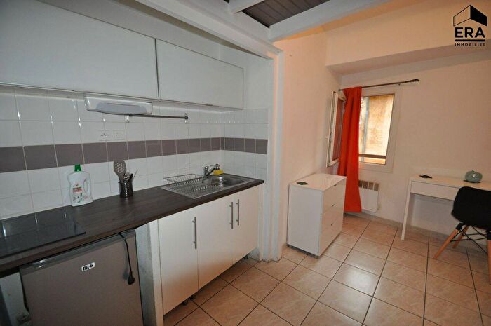 Centre Ville, Aix-en-Provence - Appartement 1 pièce à louer
