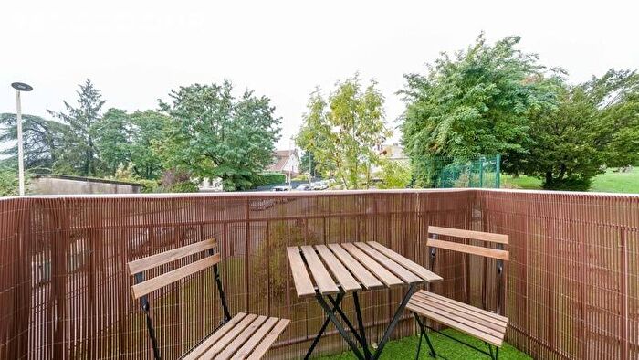 Appartement à louer - Beauregard-Boufflers-Buthégnemont, Nancy - 2 pièces - 1 chambre