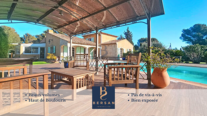 Maison à vendre - Saint-Raphaël - 7 pièces - 5 chambres