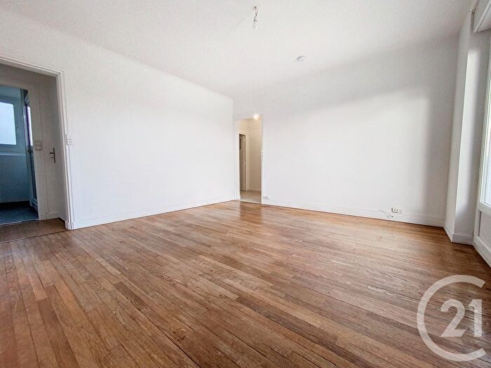 Appartement 4 pièces à Châlons-en-Champagne, Rive gauche, à louer