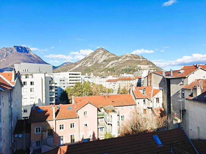 Appartement 2 pièces à Grenoble, Berriat, à vendre