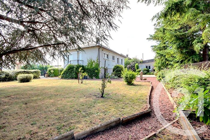 La Chaussée-Saint-Victor - Maison 4 pièces à vendre