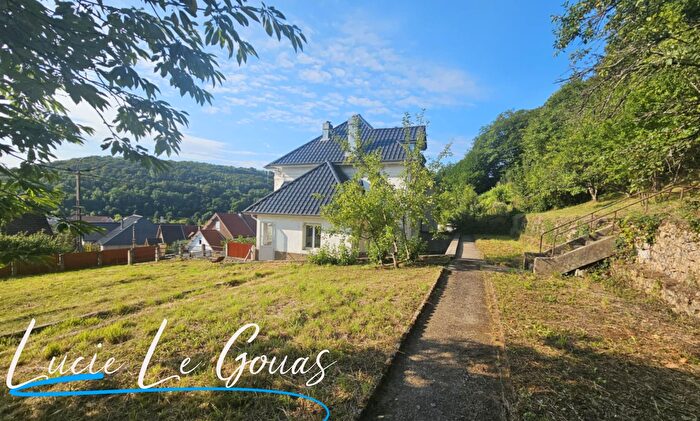 Maison 8 pièces à Saulnes, à vendre