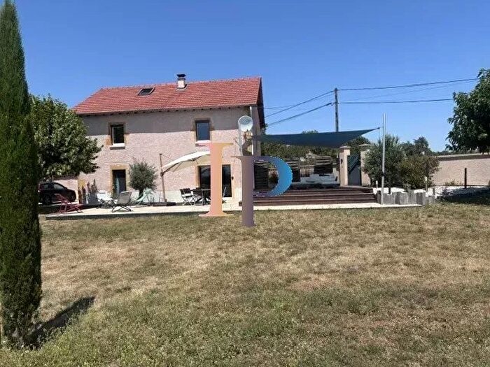 Maison 7 pièces à vendre à Fleury-la-Montagne