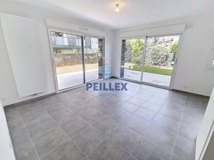 Appartement à louer - Cités, Thonon-les-Bains - 2 pièces - 1 chambre